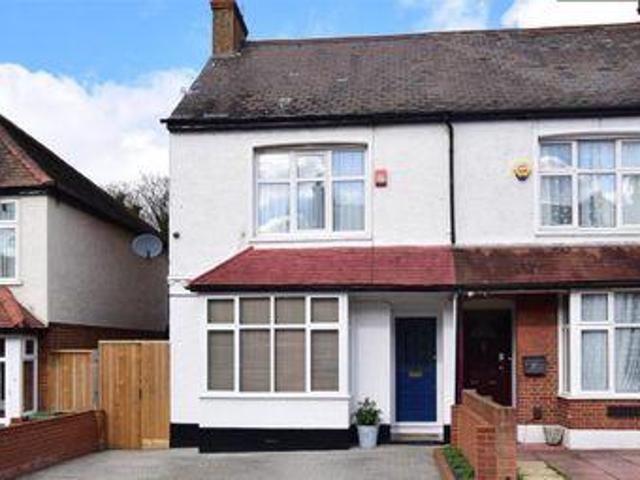 3 Bedrooms Semi detached house for sale in Cumnor Road, Sutton, Surrey SM2