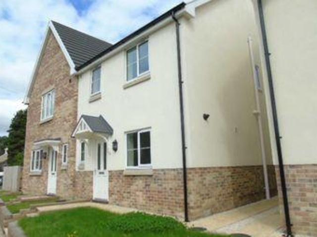 3 Bedrooms Semi detached house for sale in Cwm Level Road, Plasmarl, Swansea, Swansea SA6