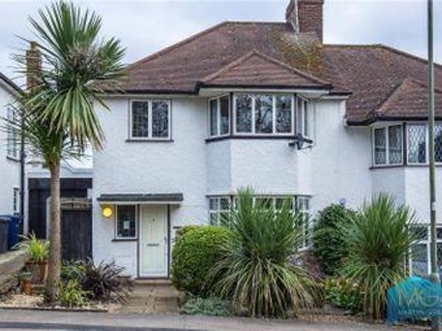 3 Bedrooms Semi detached house for sale in Abbotts Road, New Barnet, Barnet EN5