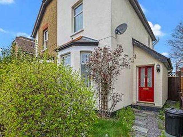 3 Bedrooms Semi detached house for sale in Addison Road, Bromley BR2
