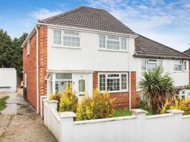 3 Bedrooms Semi detached house for sale in Adelaide Road, High Wycombe HP13