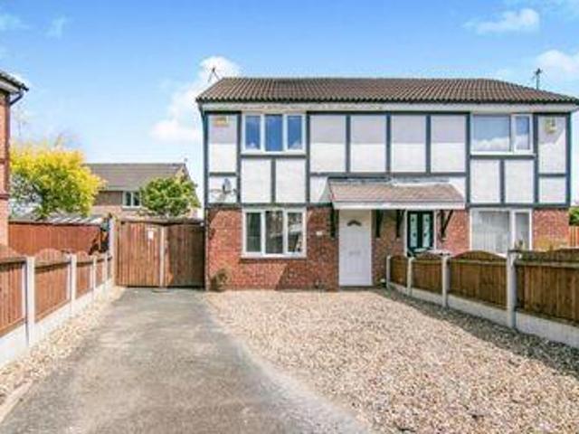 3 Bedrooms Semi detached house for sale in Alvega Close, New Ferry, Wirral CH62