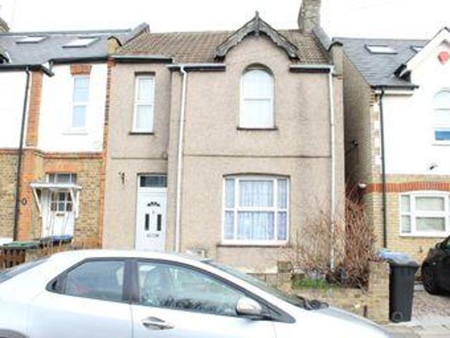 3 Bedrooms Semi detached house for sale in Albany Road, Enfield EN3