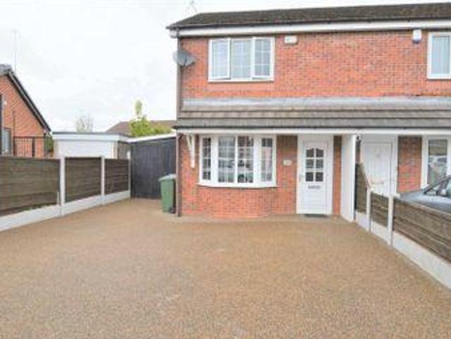 3 Bedrooms Semi detached house for sale in Alexandra Road, Denton, Manchester M34