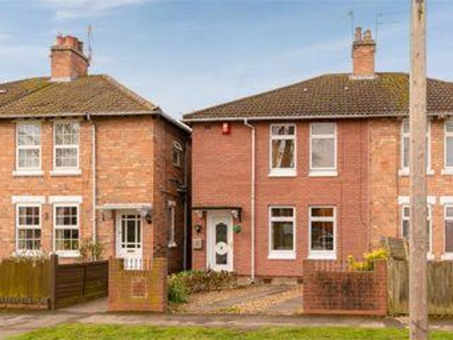 3 Bedrooms Semi detached house for sale in All Saints Road, Warwick CV34