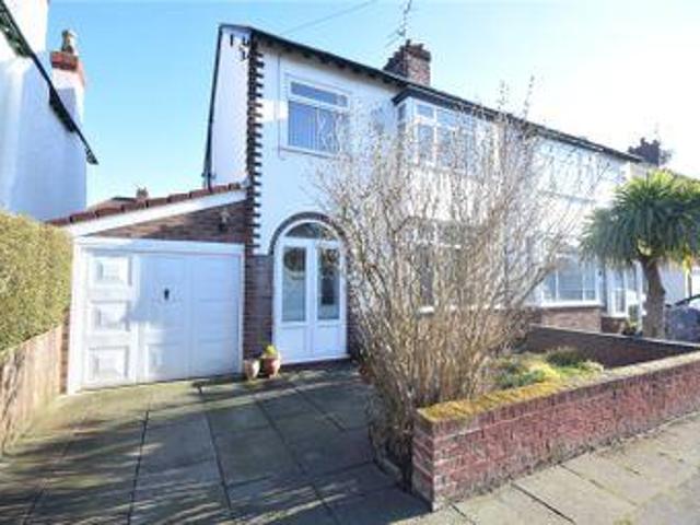 3 Bedrooms Semi detached house for sale in Allangate Road, Grassendale, Liverpool L19