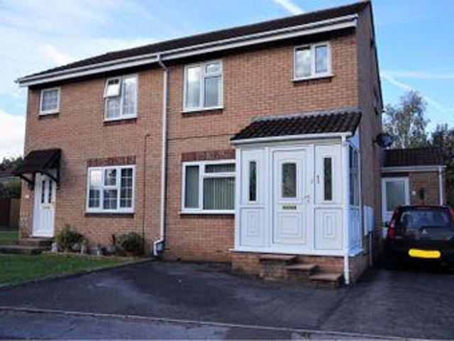 3 Bedrooms Semi detached house for sale in Allington Drive, Barrs Court BS30