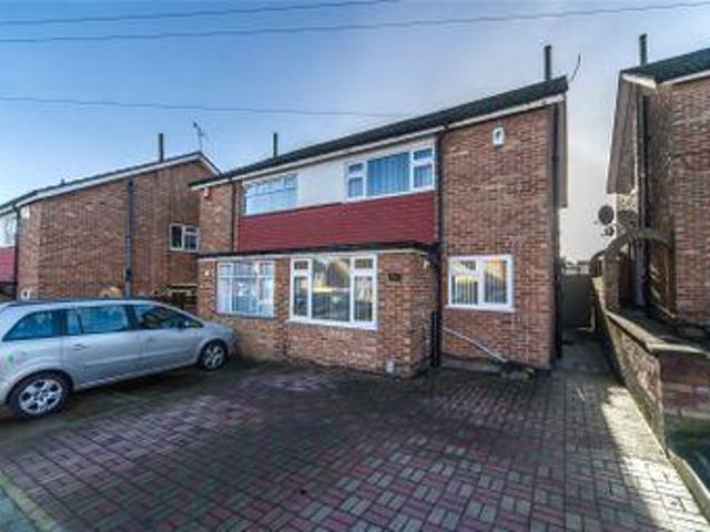 3 Bedrooms Semi detached house for sale in Artemis Close, Gravesend, Kent DA12