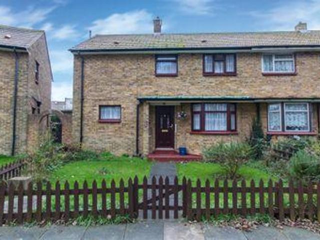 3 Bedrooms Semi detached house for sale in Archer Avenue, Southend On Sea SS2
