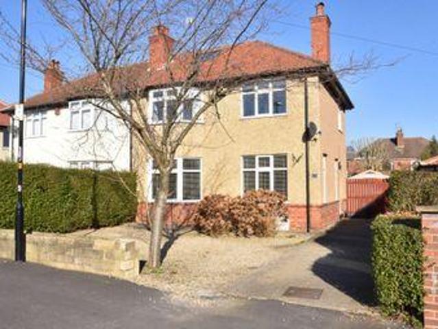 3 Bedrooms Semi detached house for sale in Arncliffe Road, Harrogate HG2
