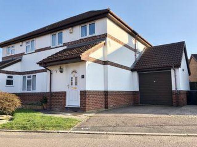 3 Bedrooms Semi detached house for sale in Arndale Beck, Didcot OX11