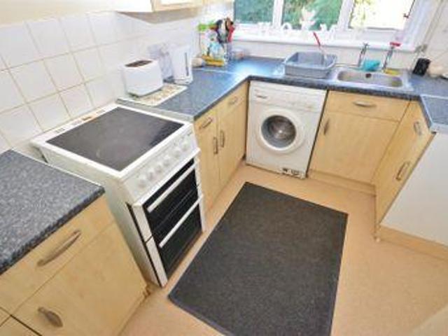 3 Bedrooms Semi detached house for sale in Ashburnham Road, Luton LU1