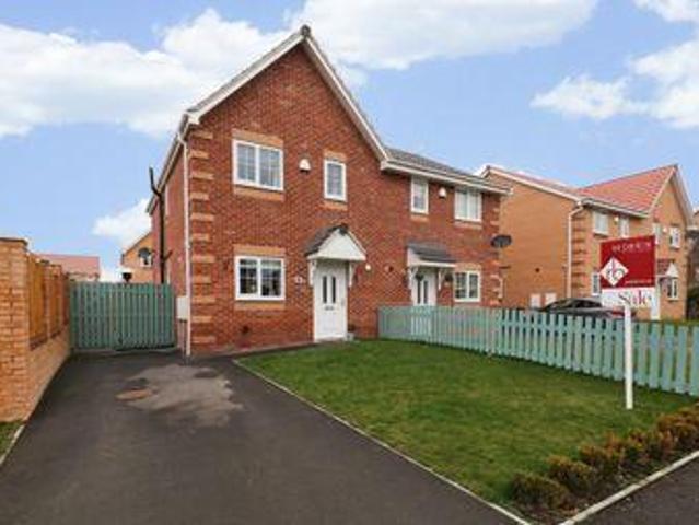 3 Bedrooms Semi detached house for sale in Ashby Drive, Kiveton Park, Sheffield S26