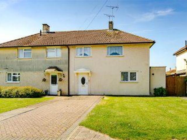 3 Bedrooms Semi detached house for sale in Bond Road, Ashford, Kent TN23