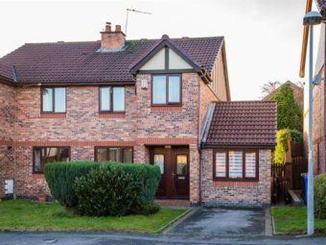 3 Bedrooms Semi detached house for sale in Border Brook Lane, Worsley, Manchester M28