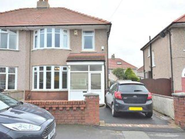 3 Bedrooms Semi detached house for sale in Borwick Drive, Scale Hall, Lancaster LA1