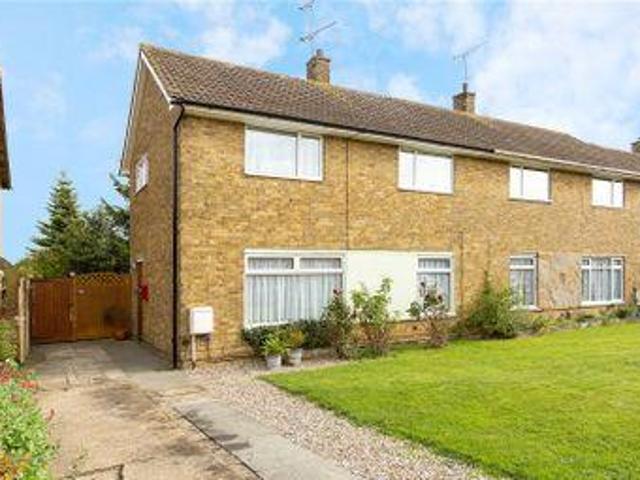 3 Bedrooms Semi detached house for sale in Battleswick, Basildon, Essex SS14