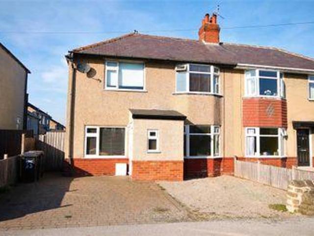 3 Bedrooms Semi detached house for sale in Bachelor Gardens, Harrogate HG1