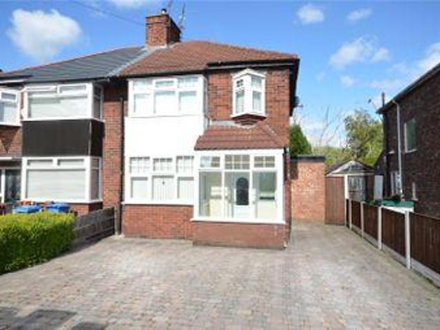 3 Bedrooms Semi detached house for sale in Baileys Lane, Halewood, Liverpool L26