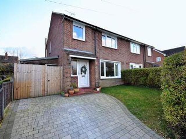 3 Bedrooms Semi detached house for sale in Baldreys, Farnham GU9