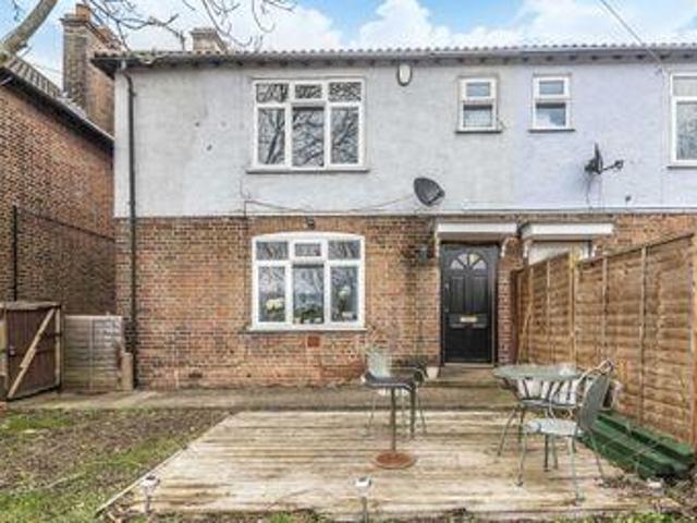 3 Bedrooms Semi detached house for sale in Bank Street, High Wycombe HP13