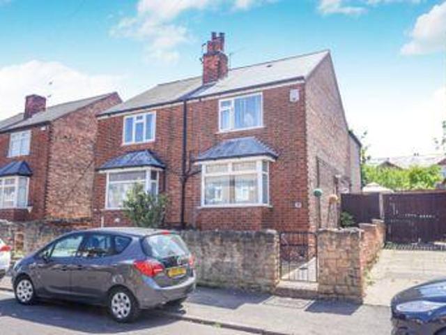 3 Bedrooms Semi detached house for sale in Bannerman Road, Nottingham NG6