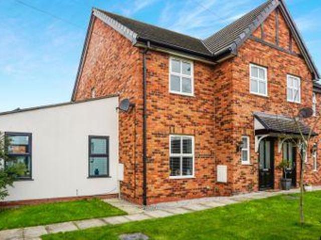 3 Bedrooms Semi detached house for sale in Barony Road, Nantwich CW5
