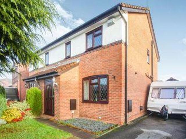 3 Bedrooms Semi detached house for sale in Barnbrook Close, Winsford, Cheshire CW7
