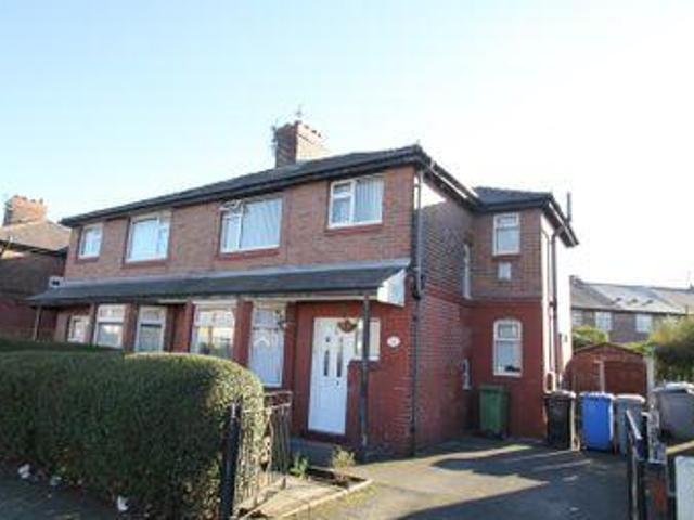 3 Bedrooms Semi detached house for sale in Barton Road, Stretford, Manchester M32