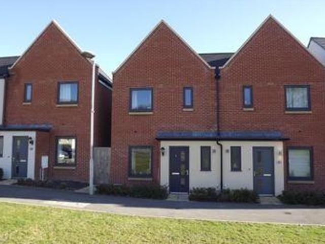 3 Bedrooms Semi detached house for sale in Basingstoke, Hampshire. RG24