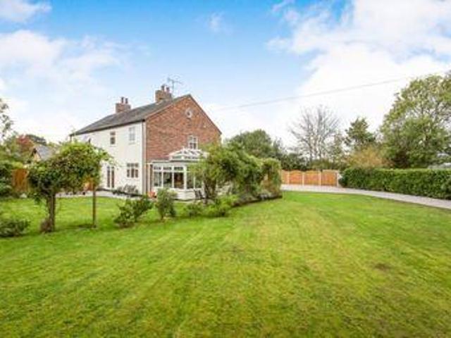 3 Bedrooms Semi detached house for sale in Betchton Heath Cottages, Reynolds Lane, Betchton, Sandbach CW11
