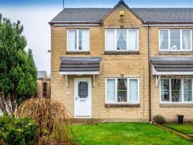 3 Bedrooms Semi detached house for sale in Bewick Court, Queensbury, Bradford BD6