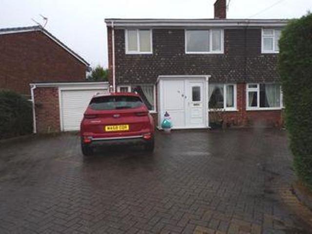 3 Bedrooms Semi detached house for sale in Beaumaris Crescent, Hazel Grove, Stockport, Cheshire SK7