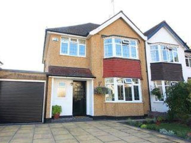 3 Bedrooms Semi detached house for sale in Beechfield Road, Calderstones, Liverpool L18