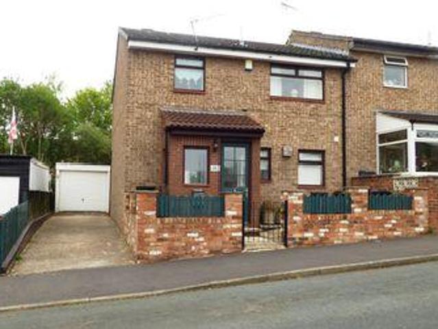 3 Bedrooms Semi detached house for sale in Bellmount Place, Leeds LS13