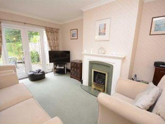 3 Bedrooms Semi detached house for sale in Bentinck Avenue, Tollerton, Nottingham NG12