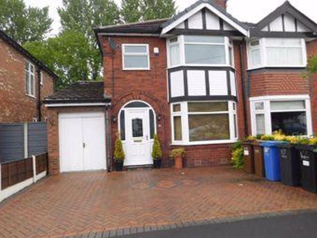 3 Bedrooms Semi detached house for sale in Bideford Road, Offerton, Stockport SK2