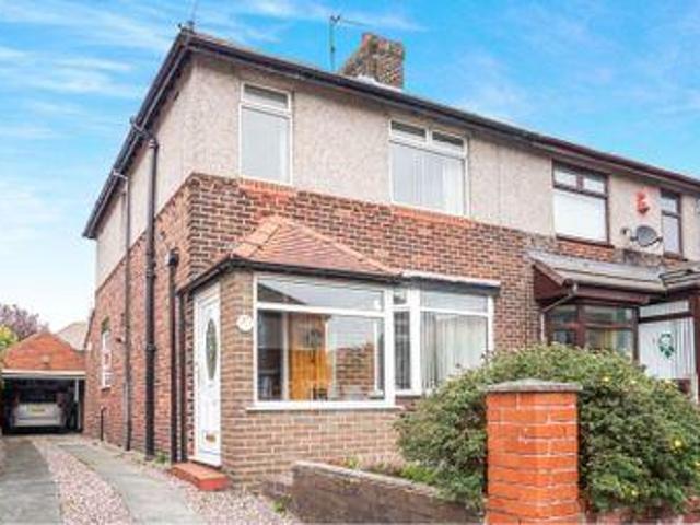3 Bedrooms Semi detached house for sale in Birch Tree Avenue, St. Helens WA11