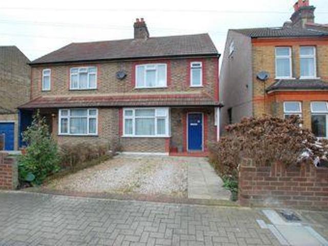 3 Bedrooms Semi detached house for sale in Birkbeck Road, Beckenham, Kent BR3