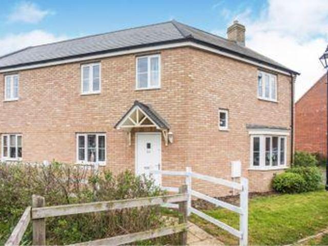 3 Bedrooms Semi detached house for sale in Bluebell Walk, Witham St Hughs, Lincoln LN6