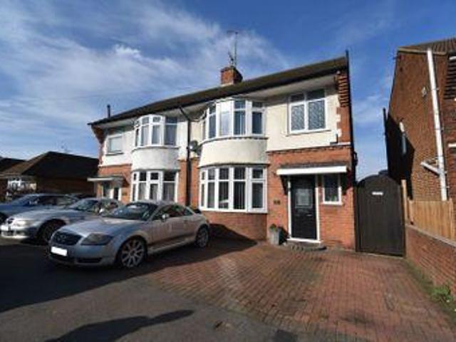 3 Bedrooms Semi detached house for sale in Blundell Road, Luton LU3