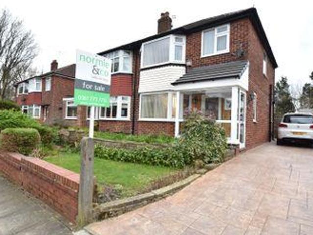 3 Bedrooms Semi detached house for sale in Blackford Avenue, Bury, Greater Manchester BL9