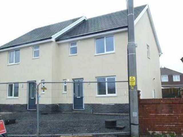 3 Bedrooms Semi detached house for sale in Blackhill Road, Gorseion, Swansea, Swansea SA4