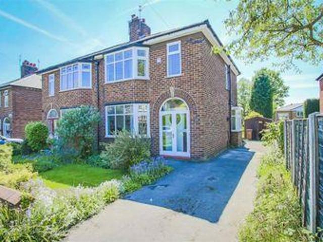 3 Bedrooms Semi detached house for sale in Blantyre Road, Swinton, Manchester M27