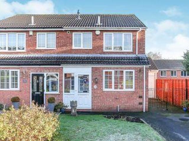 3 Bedrooms Semi detached house for sale in Brutus Drive, Coleshill, Birmingham. B46