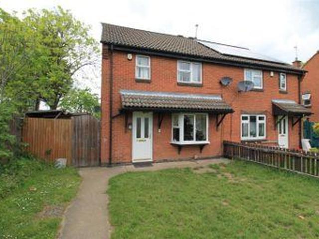 3 Bedrooms Semi detached house for sale in Bramble Close, Nottingham NG6