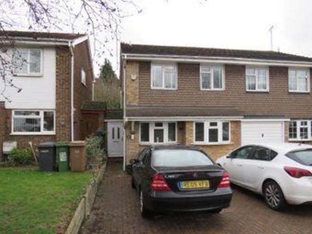 3 Bedrooms Semi detached house for sale in Bramingham Road, Luton LU3