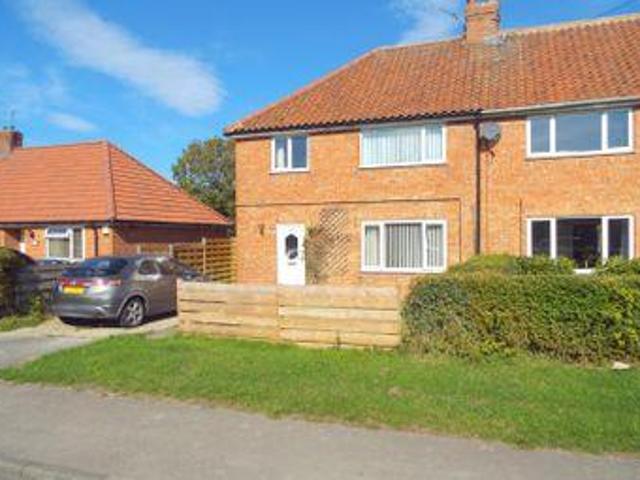 3 Bedrooms Semi detached house for sale in Brecksfield, Skelton YO30