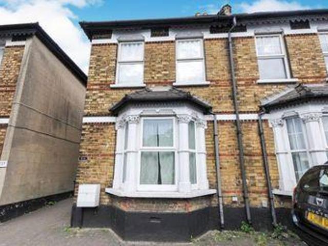 3 Bedrooms Semi detached house for sale in Brighton Road, South Croydon, Surrey, England CR2