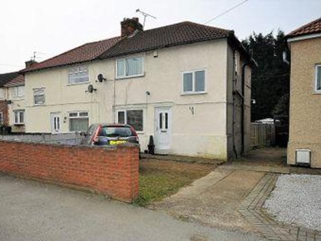 3 Bedrooms Semi detached house for sale in Broadway, Dunscroft, Doncaster DN7